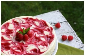 Homemade Raspberry Cheesecake Recipe | A Farmgirl's Dabbles