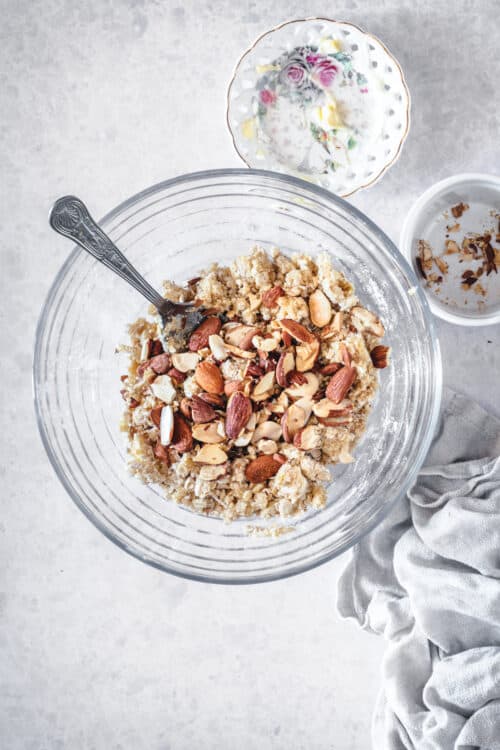 Easy Caramel Apple Crisp Recipe | a farmgirl's dabbles