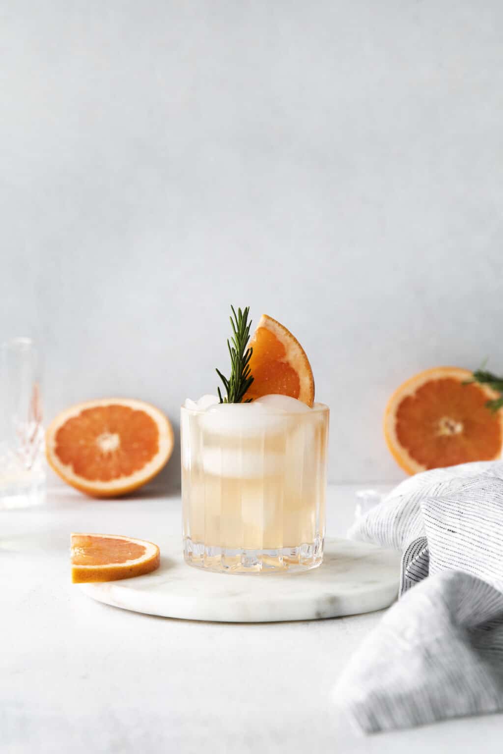 Easy Rosemary Greyhound Cocktail l A Farmgirl's Dabbles