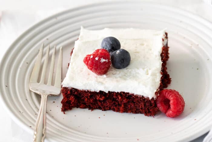 Easy Red Velvet Sheet Cake l A Farmgirl's Dabbles