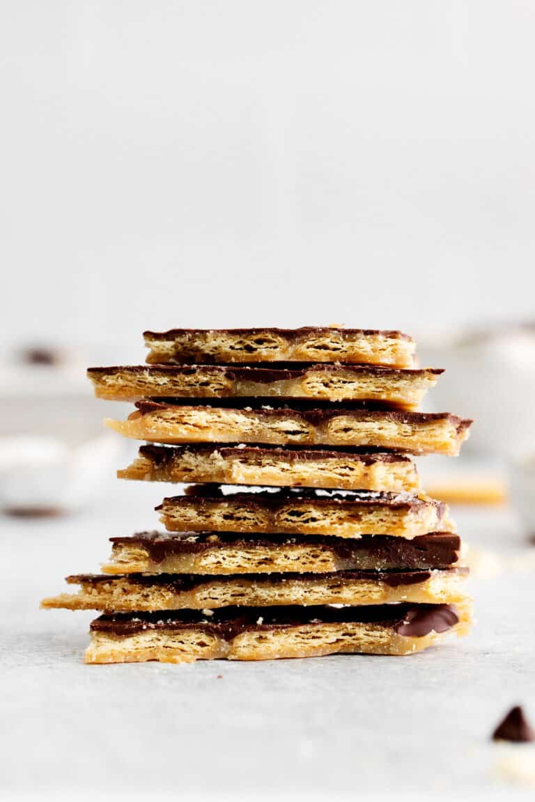 Ritz Cracker Toffee (Christmas Crack) l A Farmgirl's Dabbles