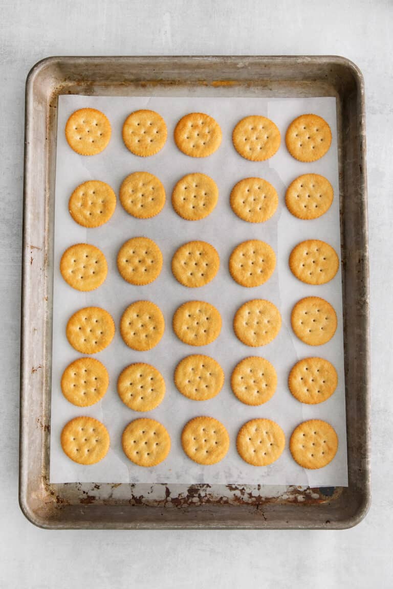 Ritz Turtles (Ritz Cracker Caramel Cookies) l A Farmgirl's Dabbles