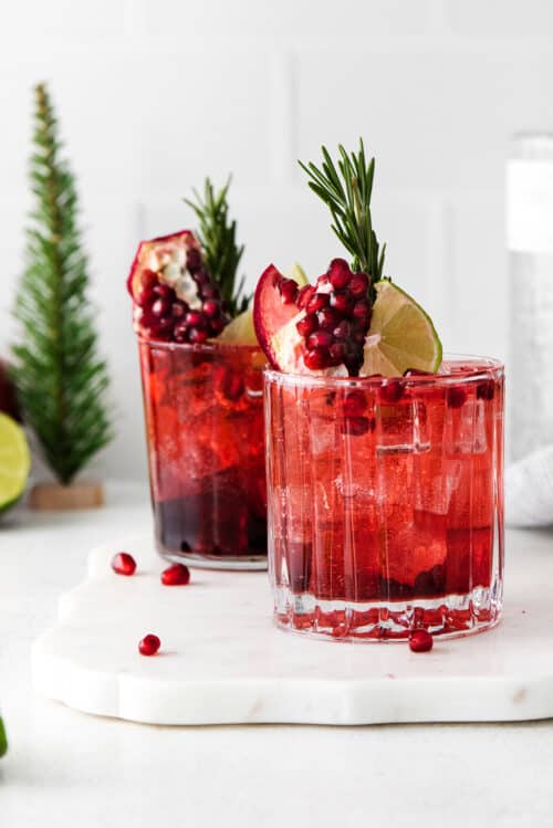 12 Festive Christmas Cocktail Recipes l A Farmgirl's Dabbles