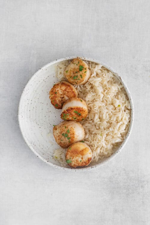 Easy Tex-Mex Scallop Rice Bowls l A Farmgirl's Dabbles