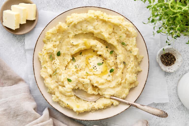 Easy Parsnip Puree with Roasted Garlic l a farmgirl's dabbles