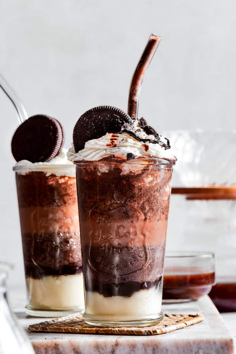 Mocha Cookie Crumble Frappuccino (Starbucks Copycat)