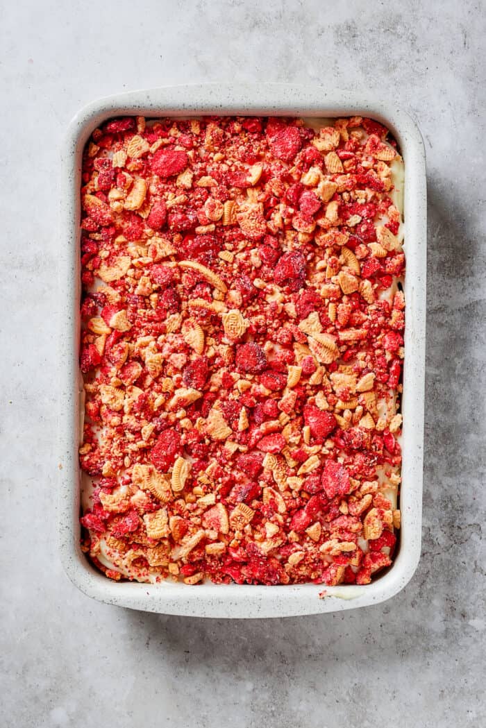 Strawberry Crunch Cake | A Farmgirl's Dabbles