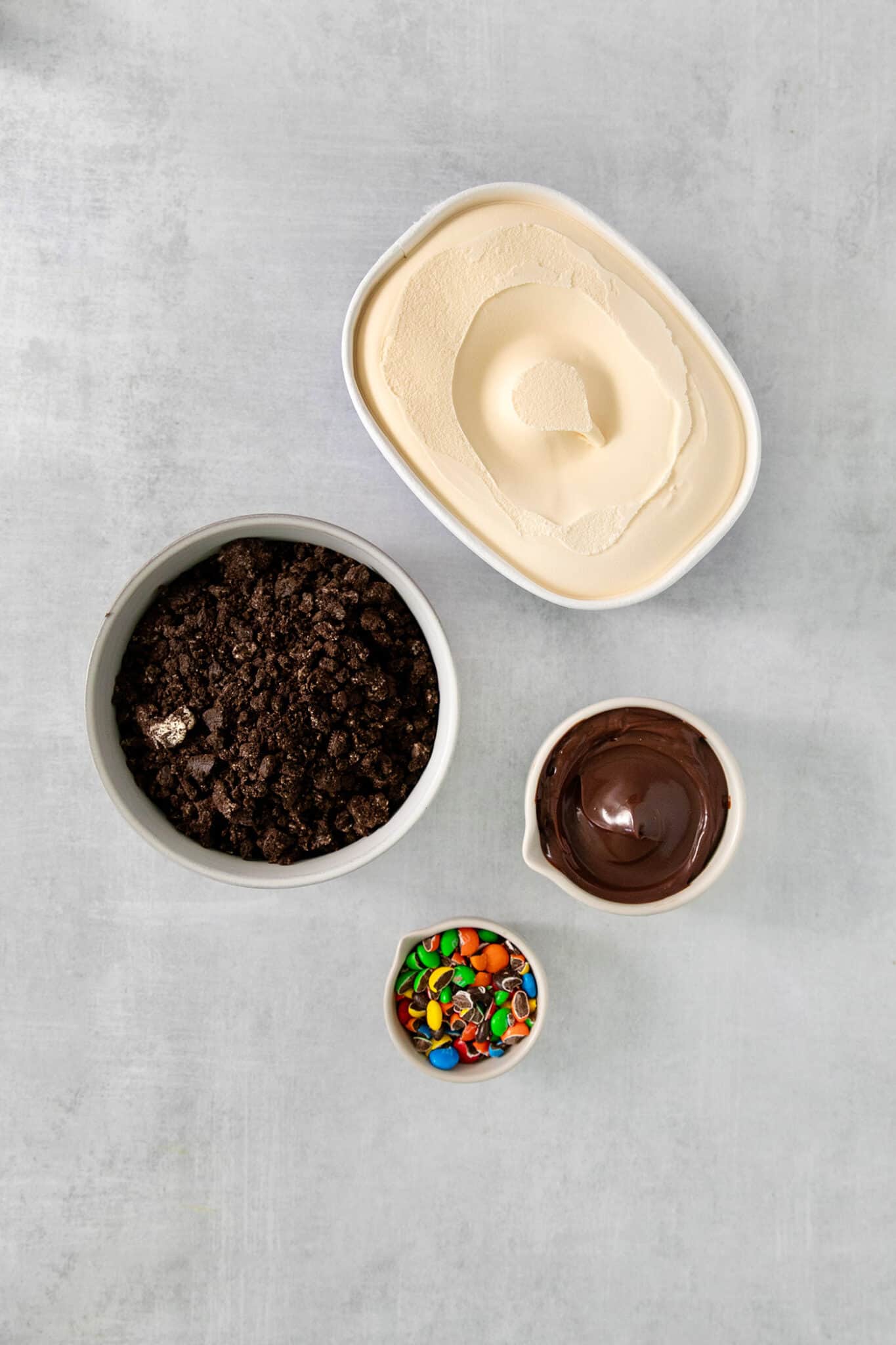 Ice Cream Pizza (DQ Treatzza Pizza Copycat)