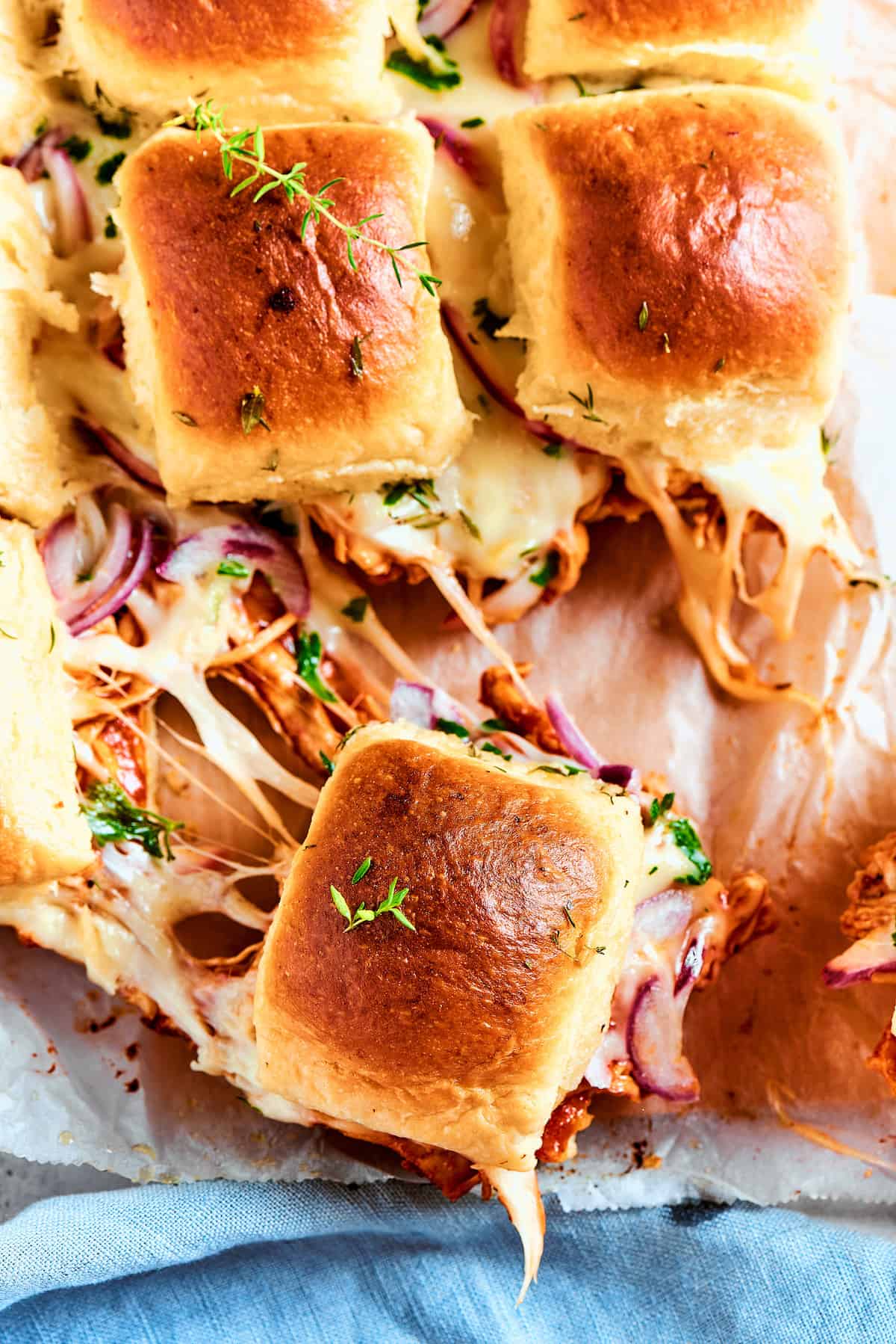 BBQ Chicken Sliders | A Farmgirl's Dabbles