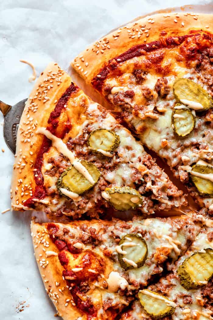 Cheeseburger Pizza | A Farmgirl's Dabbles