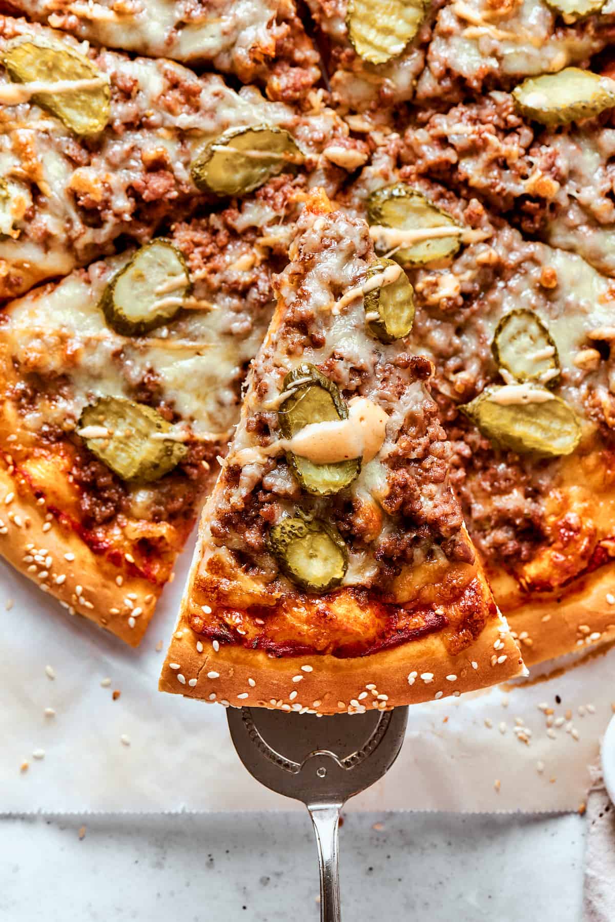 Cheeseburger Pizza | A Farmgirl's Dabbles