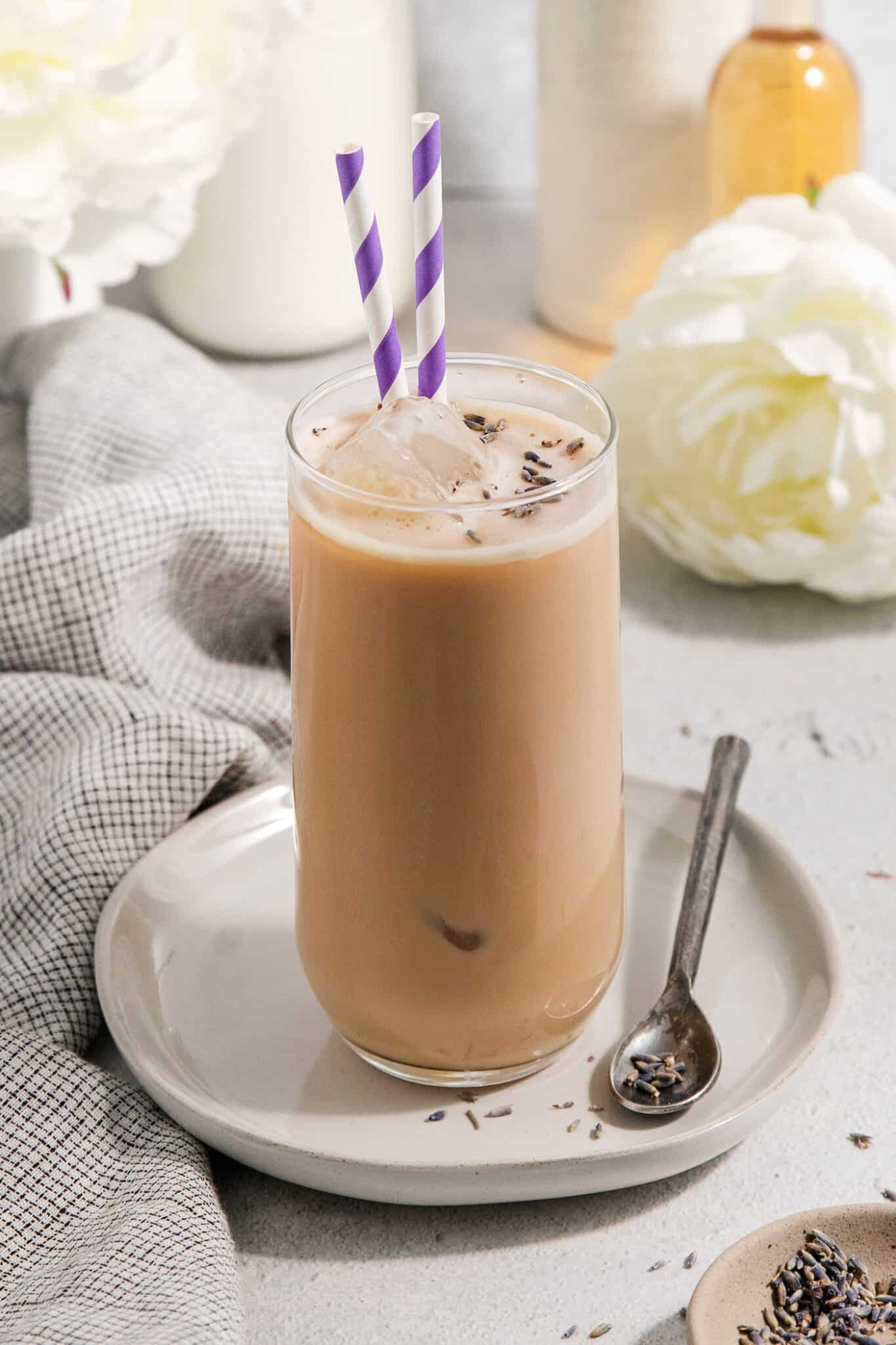 Lavender Latte Recipe (Only 3 ingredients!)
