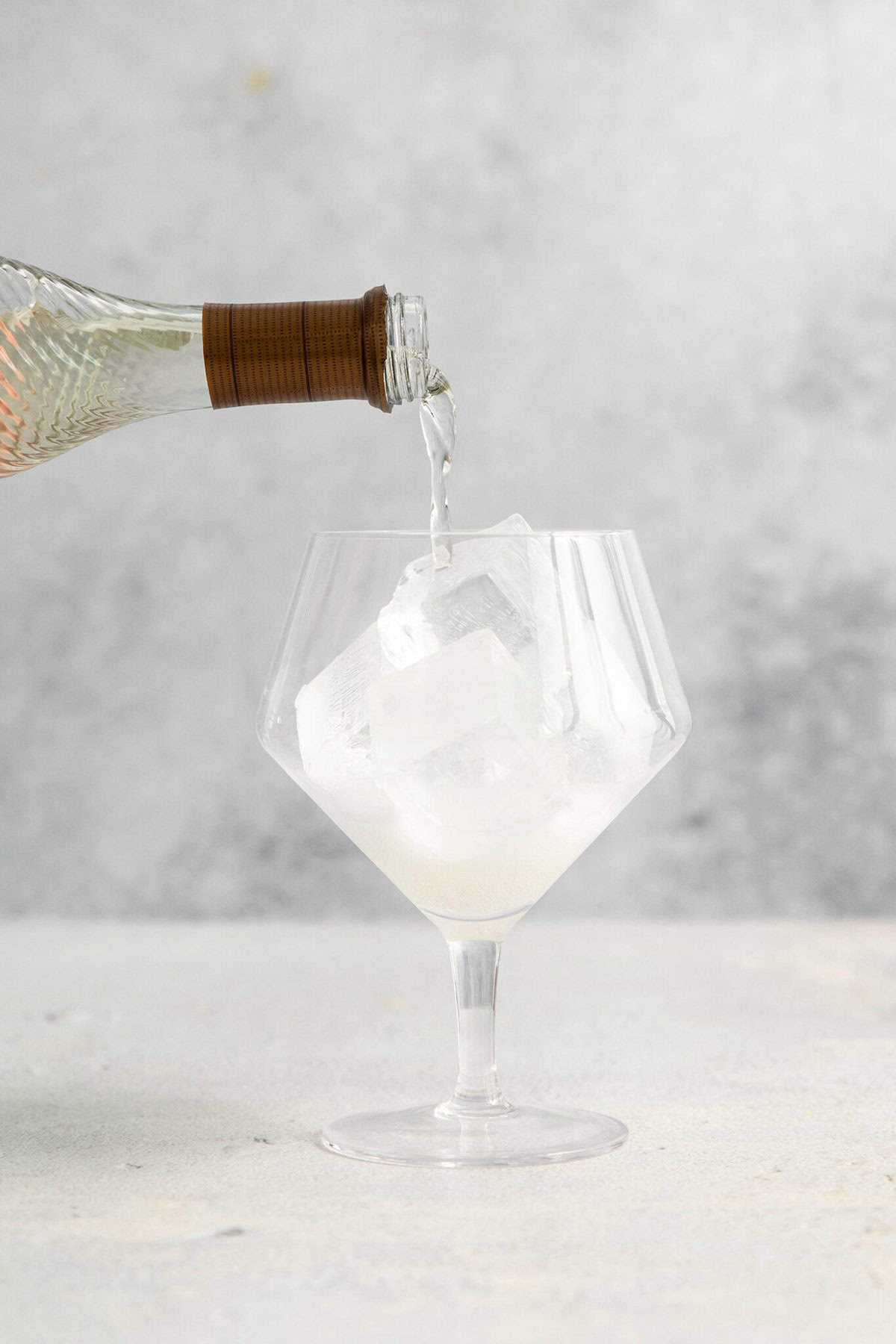 Campari Spritz (3 Ingredients, Ready in 5 Minutes!)