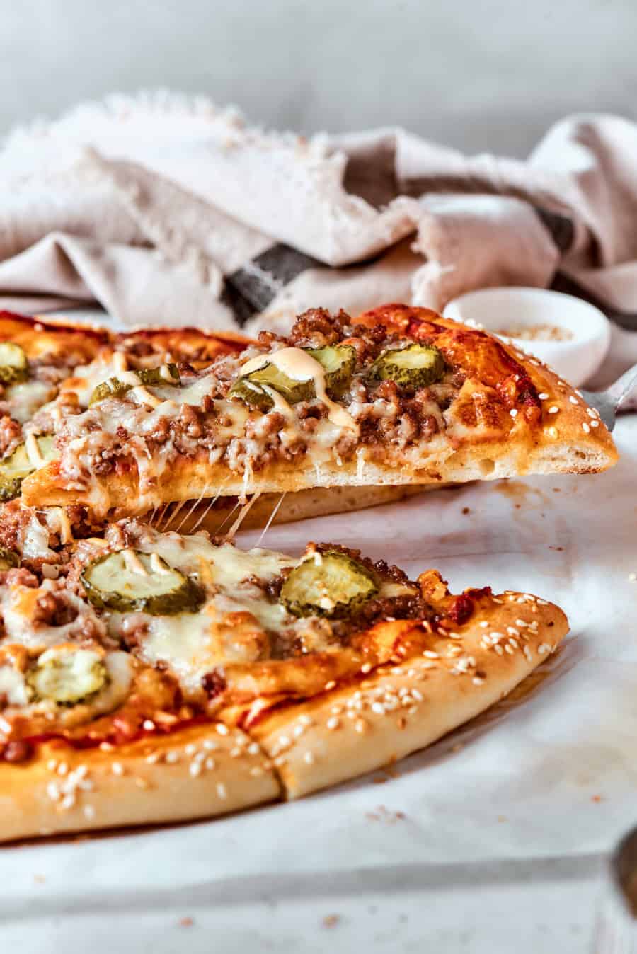 Cheeseburger Pizza | A Farmgirl's Dabbles